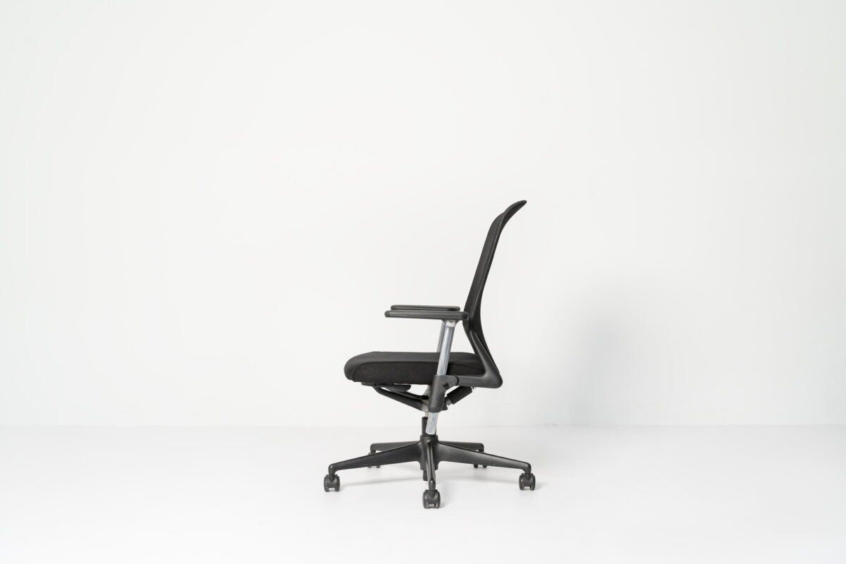 Cadeira Operativa Meda 2 – Vitra | Ikonisch