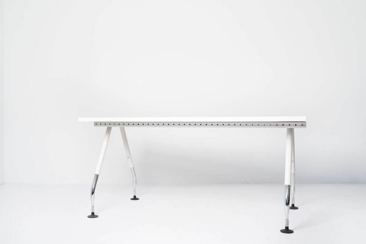 Ad Hoc Desk – Vitra | Ikonisch