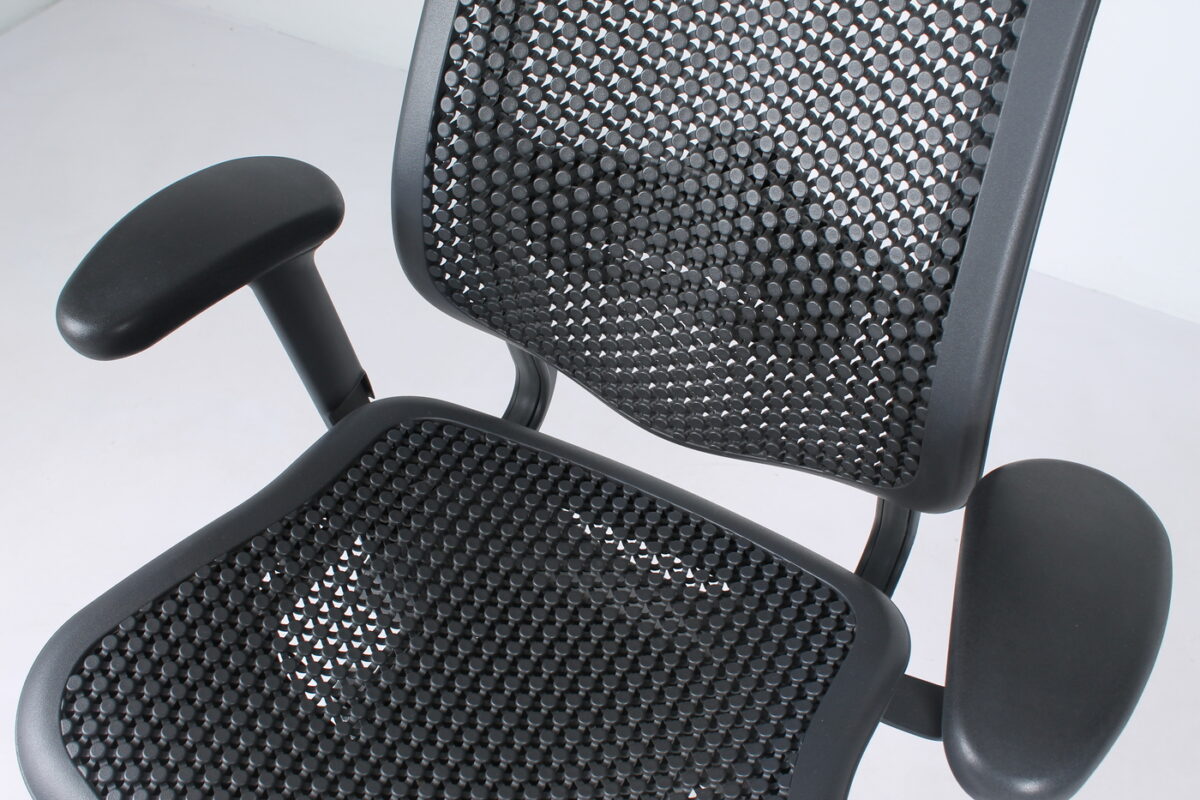 Ikonisch | Cadeira Modelo Celle – Herman Miller
