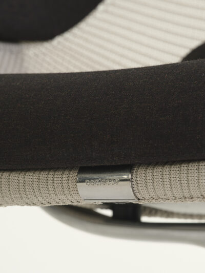 Ikonisch | Par de Cadeiras modelo SW1 – Coalesse